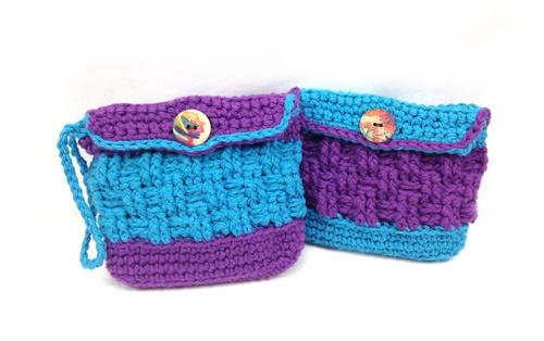 Little Button Bag | AllFreeCrochet.com