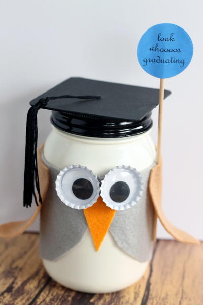 Easy Graduation Mason Jar Gift | DIYIdeaCenter.com