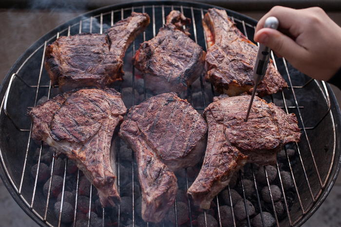 How to Grill the Perfect Steak | RecipeLion.com