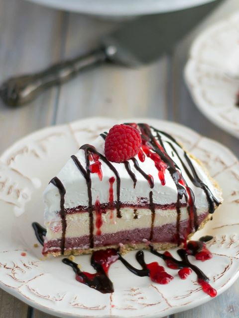 No-Bake Raspberry Cheesecake Pie | FaveSouthernRecipes.com