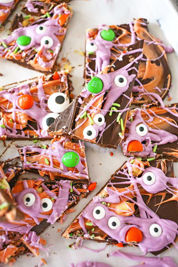 Halloween Googly Eyes Monster Bark | AllFreeHolidayCrafts.com