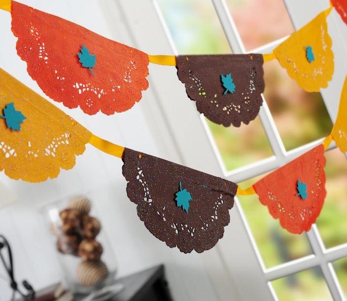 Pretty Thanksgiving Doily Banner | AllFreePaperCrafts.com