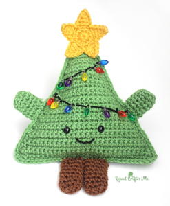 Huggable Christmas Tree | AllFreeCrochet.com