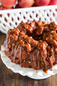 Cheesy Breakfast Monkey Bread | RecipeLion.com