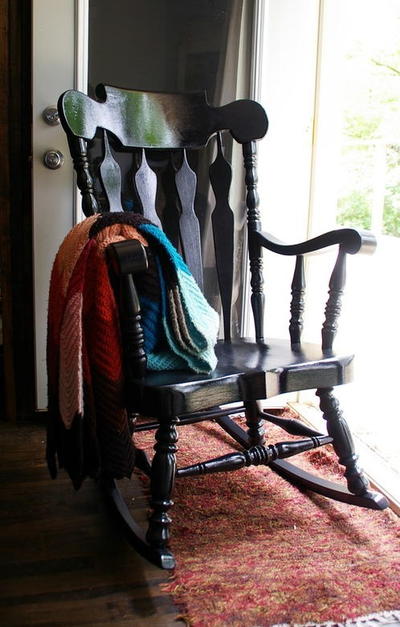 Rocking Chair Makeover | DIYIdeaCenter.com