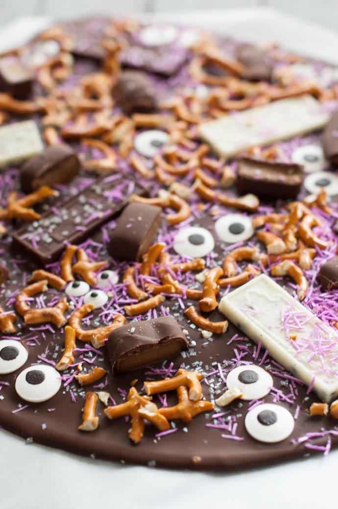 Spooky Monster Bark Recipe | AllFreeKidsCrafts.com