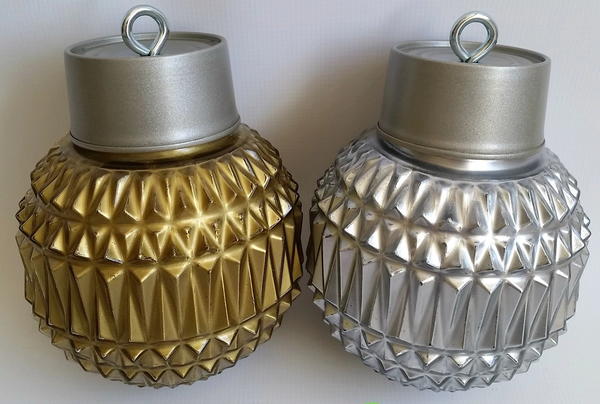 Upcycled Light Fixture DIY Ornaments | DIYIdeaCenter.com