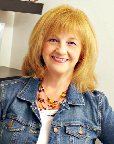 Jeanie Emmert, Create and Babble | DIYIdeaCenter.com