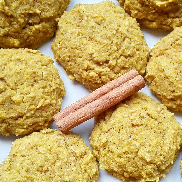 Halloween Pumpkin Cookies | RecipeLion.com