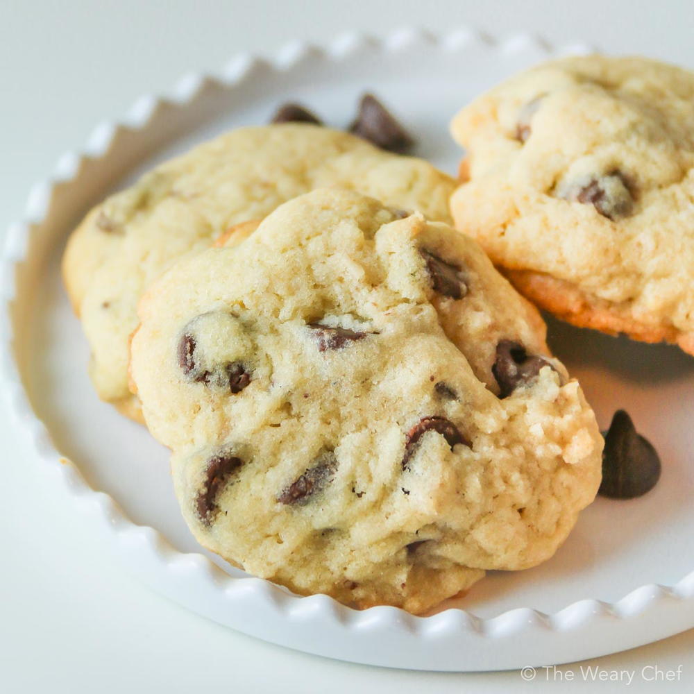 Foolproof Chocolate Chip Cake Cookies | RecipeLion.com