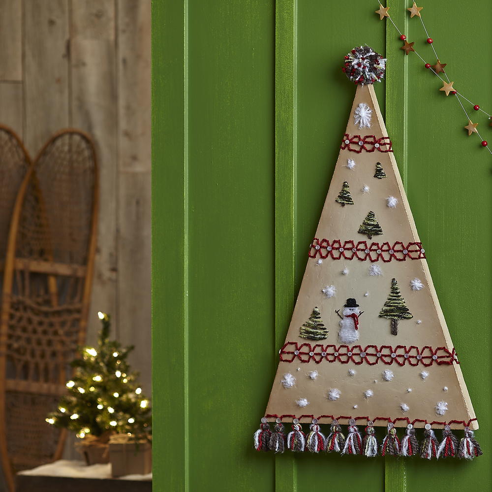 Scandinavian Tree | FaveCrafts.com