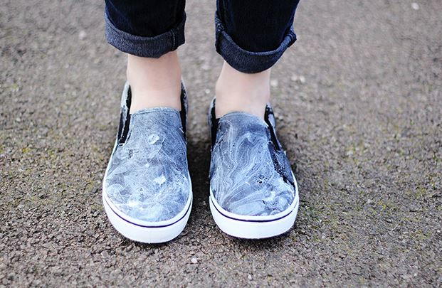 Marble Pattern DIY Shoes Design | DIYIdeaCenter.com