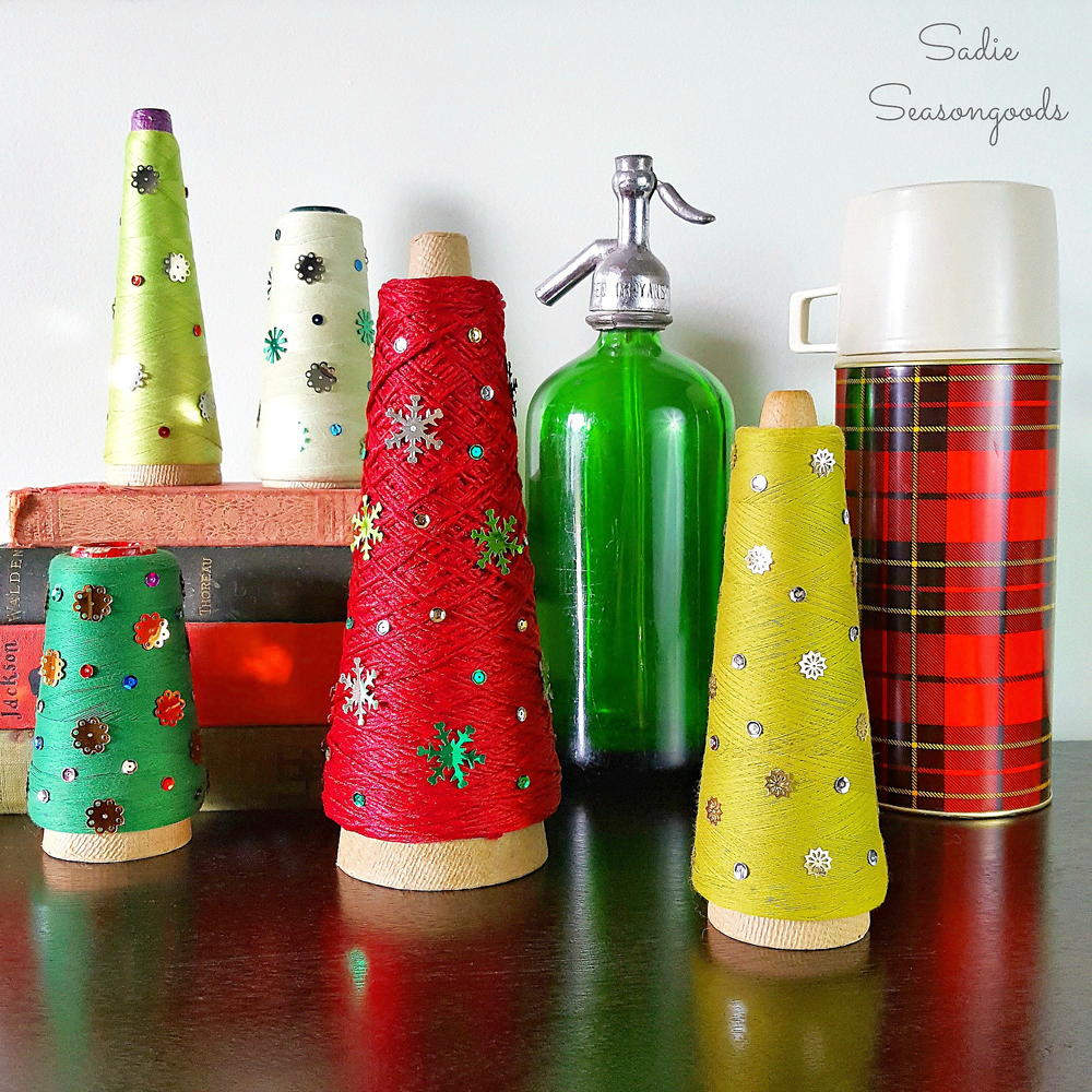 Vintage Thread Spool Tabletop Trees | AllFreeChristmasCrafts.com