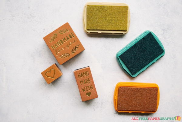 How to Use a Rubber Stamp + 10 Stamping Projects | AllFreePaperCrafts.com