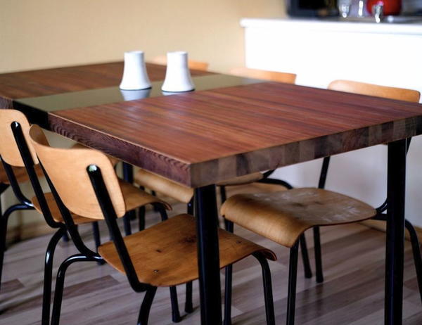DIY Wood Table from Old Door Craft | DIYIdeaCenter.com