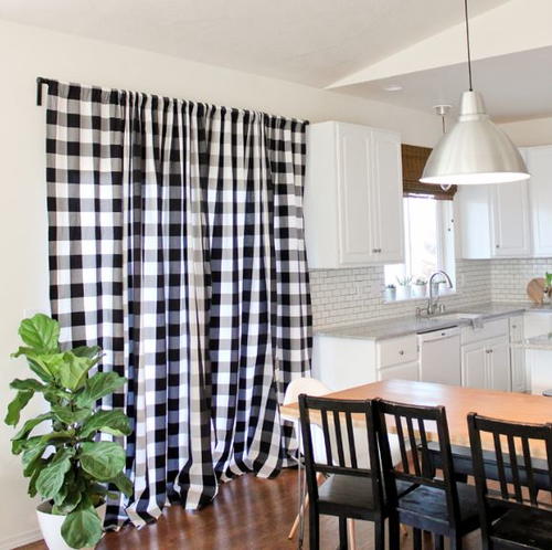 Strikingly Simple Floor-Length DIY Drapes | DIYIdeaCenter.com