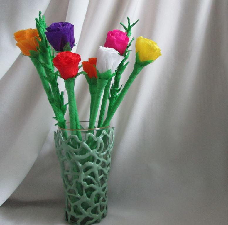 Pleated Paper Rose Bouquet | AllFreePaperCrafts.com