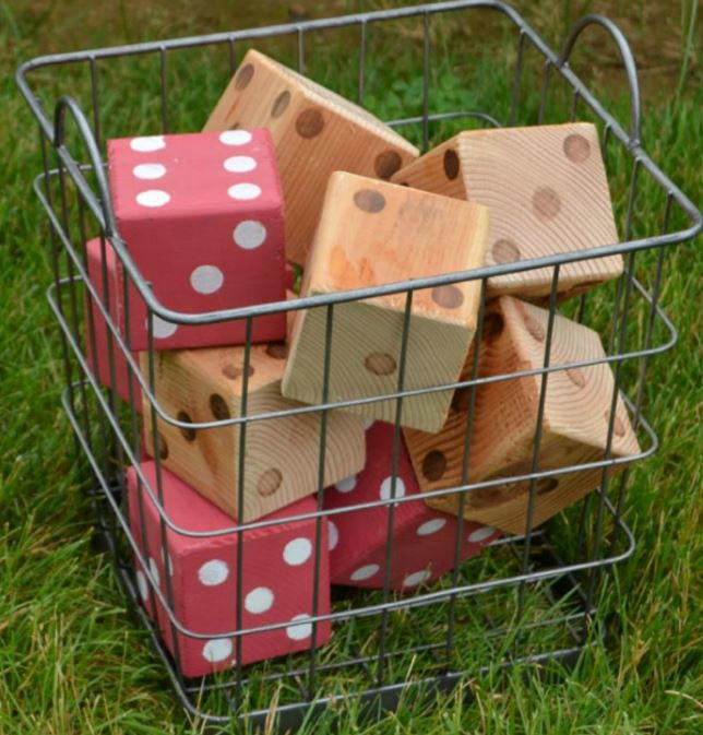 Easy DIY Yahtzee Dice | DIYIdeaCenter.com
