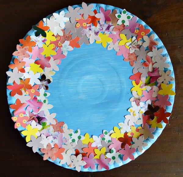 Butterfly in Spring Garden Craft | AllFreeKidsCrafts.com