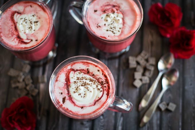 Red Velvet Latte | RecipeLion.com