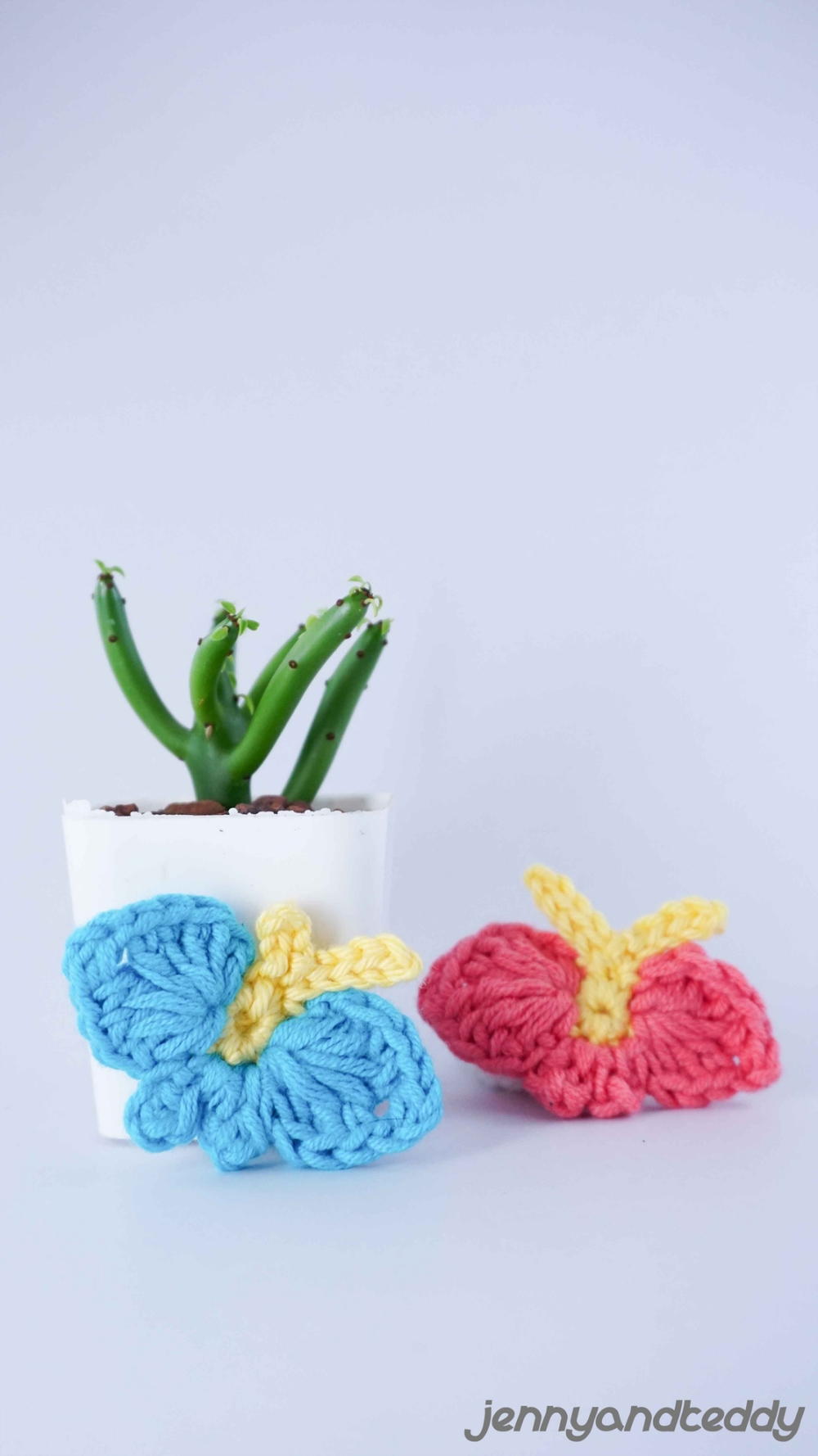 10 Minutes Colorful Butterfly Applique | FaveCrafts.com
