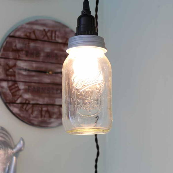 How to Make a Mason Jar Light | DIYIdeaCenter.com