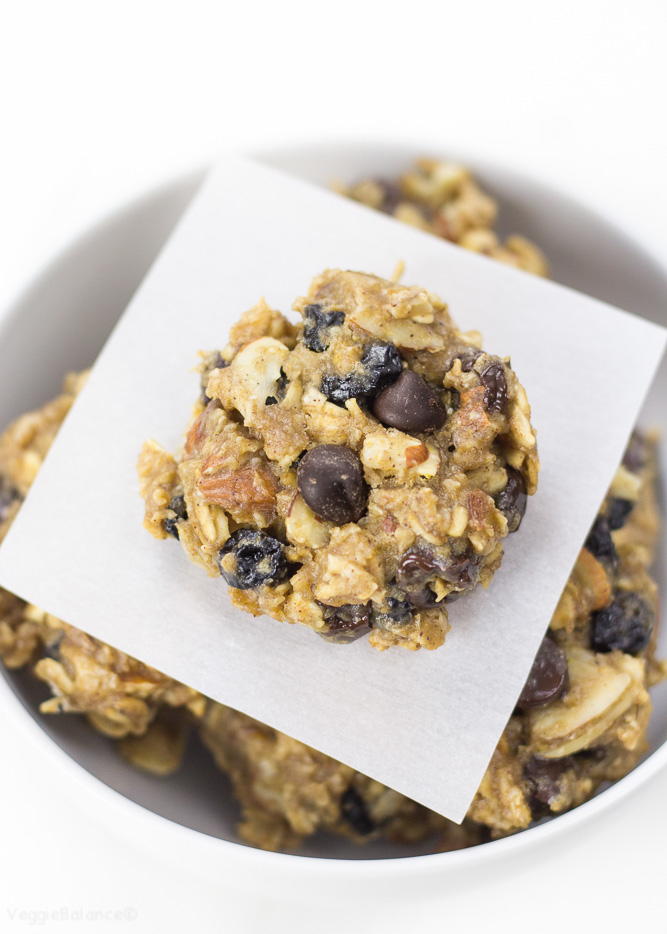 Healthy Blueberry Breakfast Cookies | RecipeLion.com