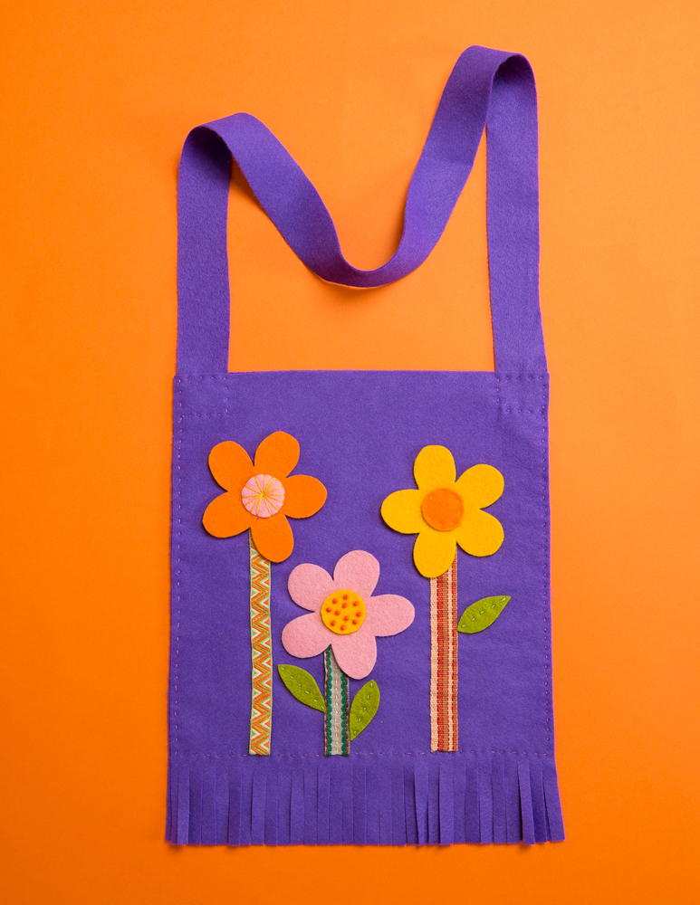 Simple to Sew Spring Flower Tote | AllFreeSewing.com