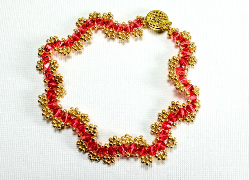 Easy Swirl Bracelet | AllFreeJewelryMaking.com