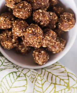 No Bake Snickerdoodle Cake Balls | RecipeLion.com