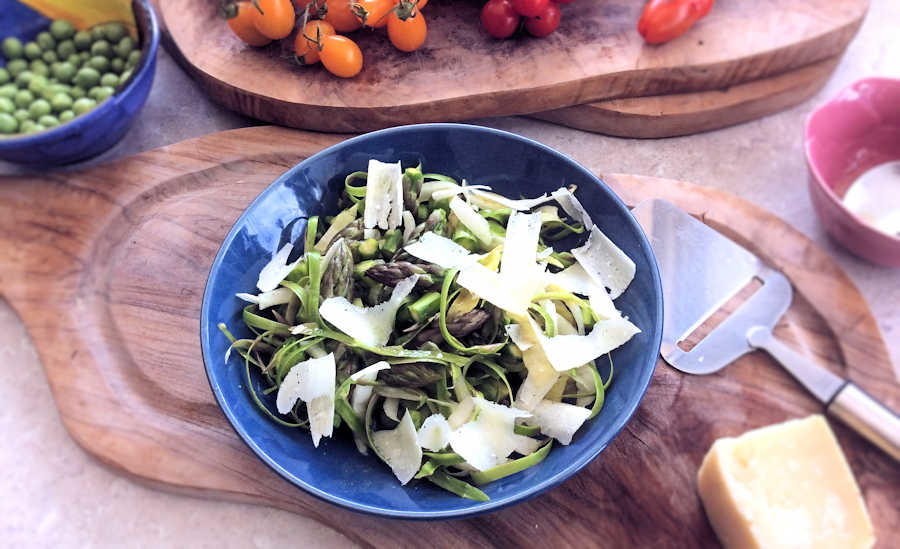 Raw Asparagus Salad | FaveHealthyRecipes.com