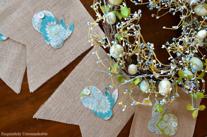 Button Tail Bunny Banner | DIYIdeaCenter.com