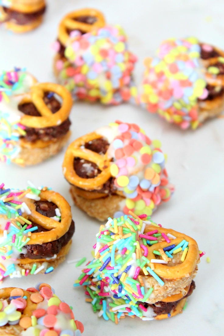 Peanut Butter Nutella Pretzel Bites | TheBestDessertRecipes.com