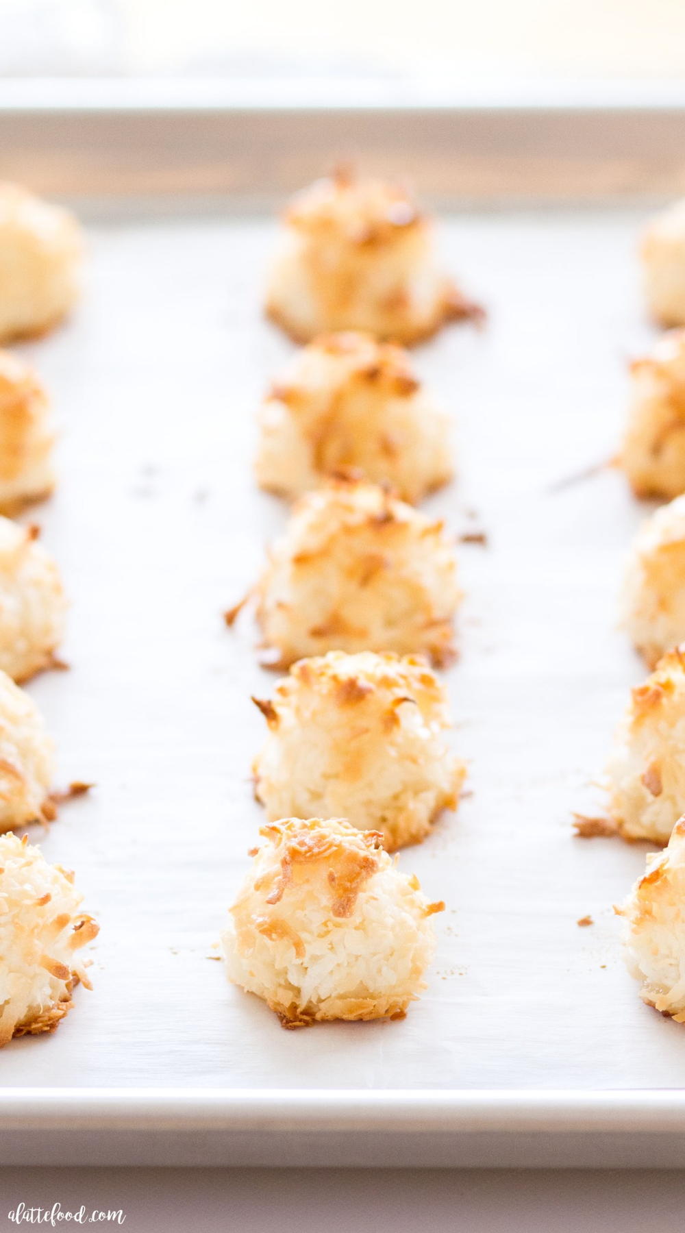 Easy Coconut Macaroons | FaveSouthernRecipes.com