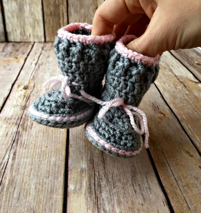Spring Baby Boots | FaveCrafts.com