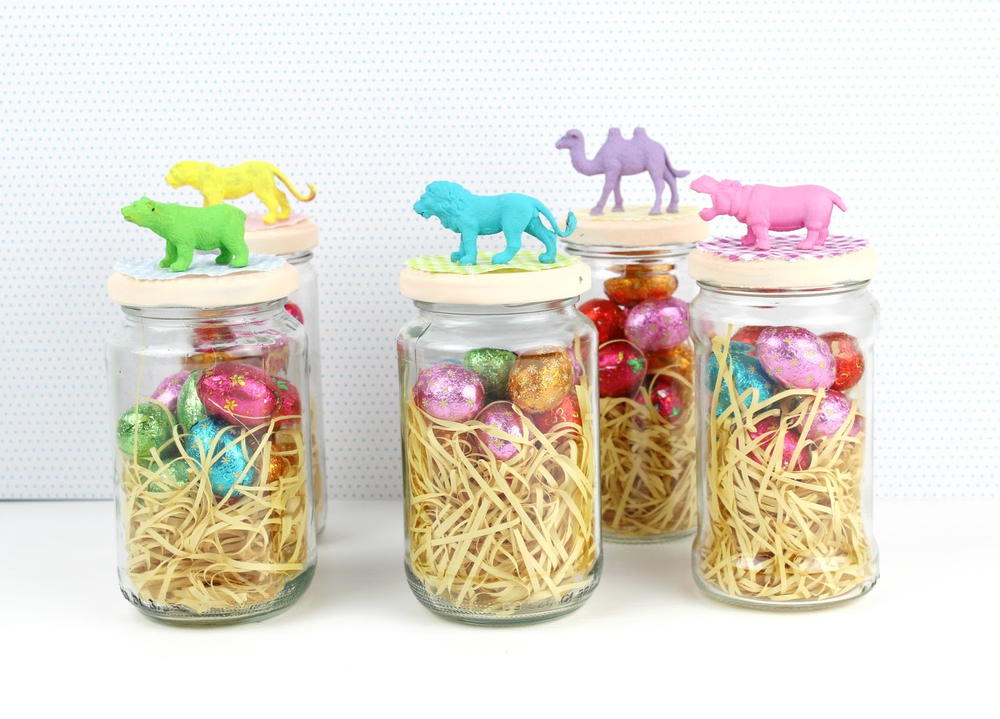 Animal Jars Candy Treats | AllFreeHolidayCrafts.com