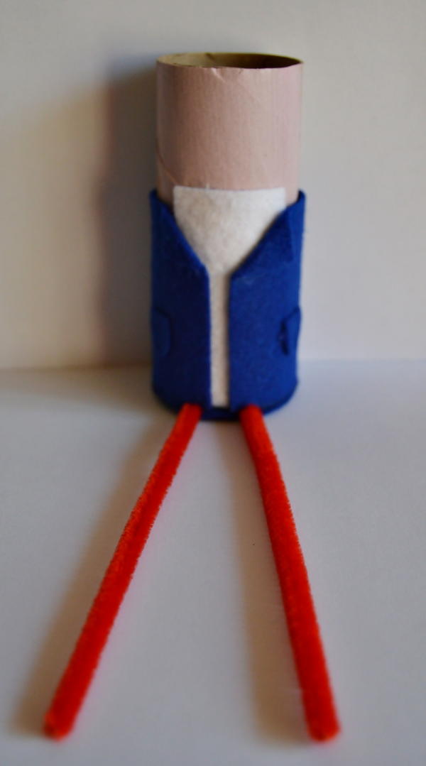 Uncle Sam Toilet Roll Craft | AllFreeHolidayCrafts.com