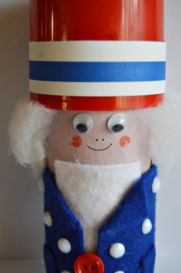 Uncle Sam Toilet Roll Craft | AllFreeHolidayCrafts.com