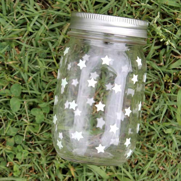 Glow-in-the-Dark DIY Bug Jar | DIYIdeaCenter.com