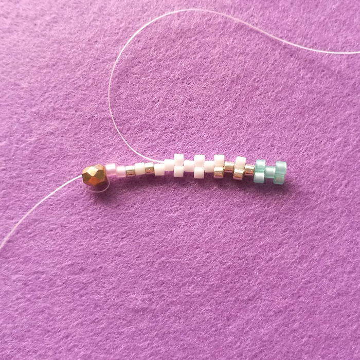 Pastel Waves Peyote Stitch Pattern | AllFreeJewelryMaking.com