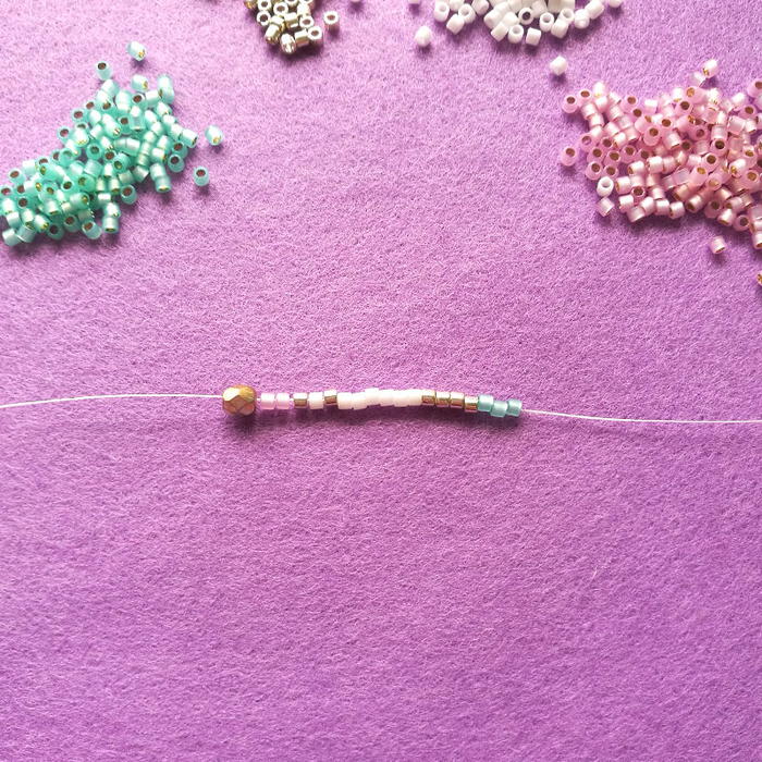 Pastel Waves Peyote Stitch Pattern | AllFreeJewelryMaking.com