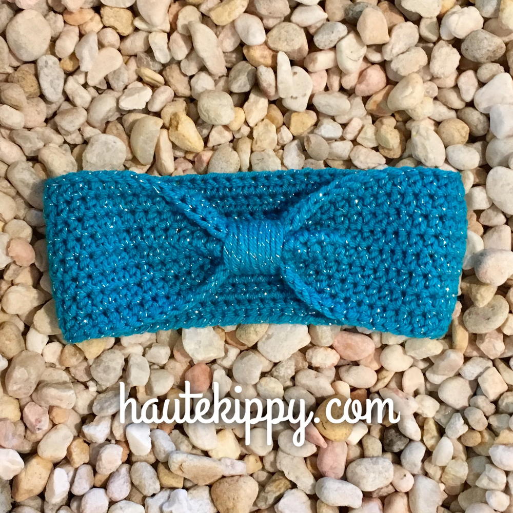 Tisha Bow Headband | AllFreeCrochet.com