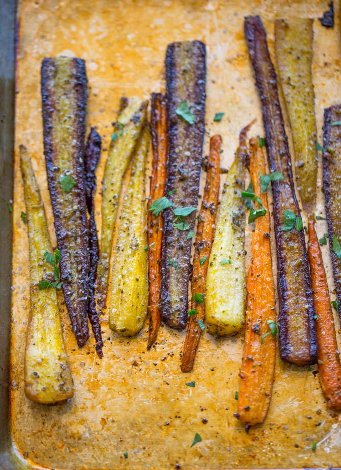 Garlic Butter Roasted Carrots | FaveSouthernRecipes.com