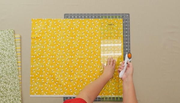 How to Use a Rotary Cutter | FaveQuilts.com