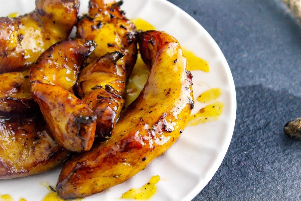 Blackened Peach and Raspberry Boneless Wings | RecipeLion.com