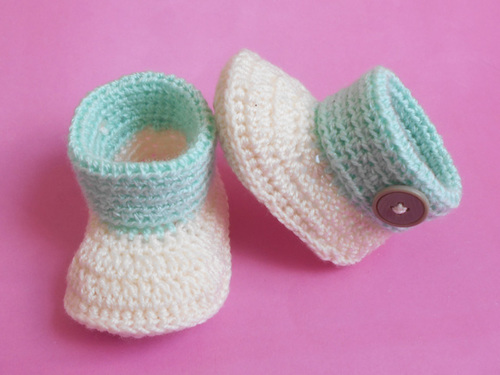 Baby Cuffed Booties | AllFreeCrochet.com