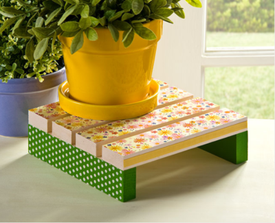 Waterproof DIY Plant Stand | DIYIdeaCenter.com