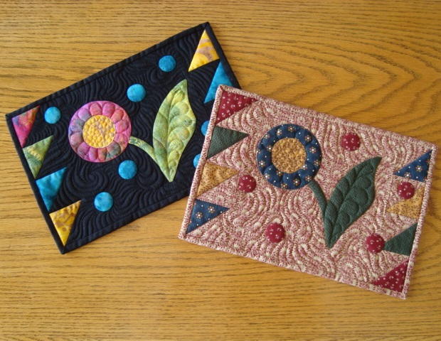 Vintage Flower Mug Rug | FaveQuilts.com