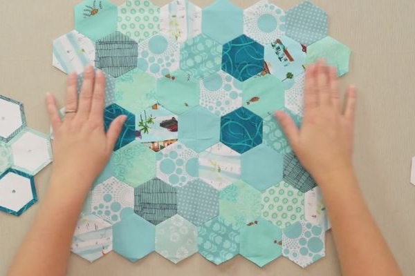 English Paper Piecing 101 | FaveQuilts.com