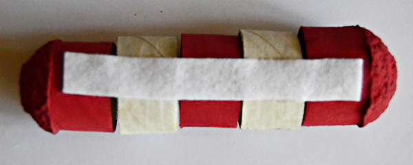 Candy Cane Christmas Worm Craft | AllFreeKidsCrafts.com
